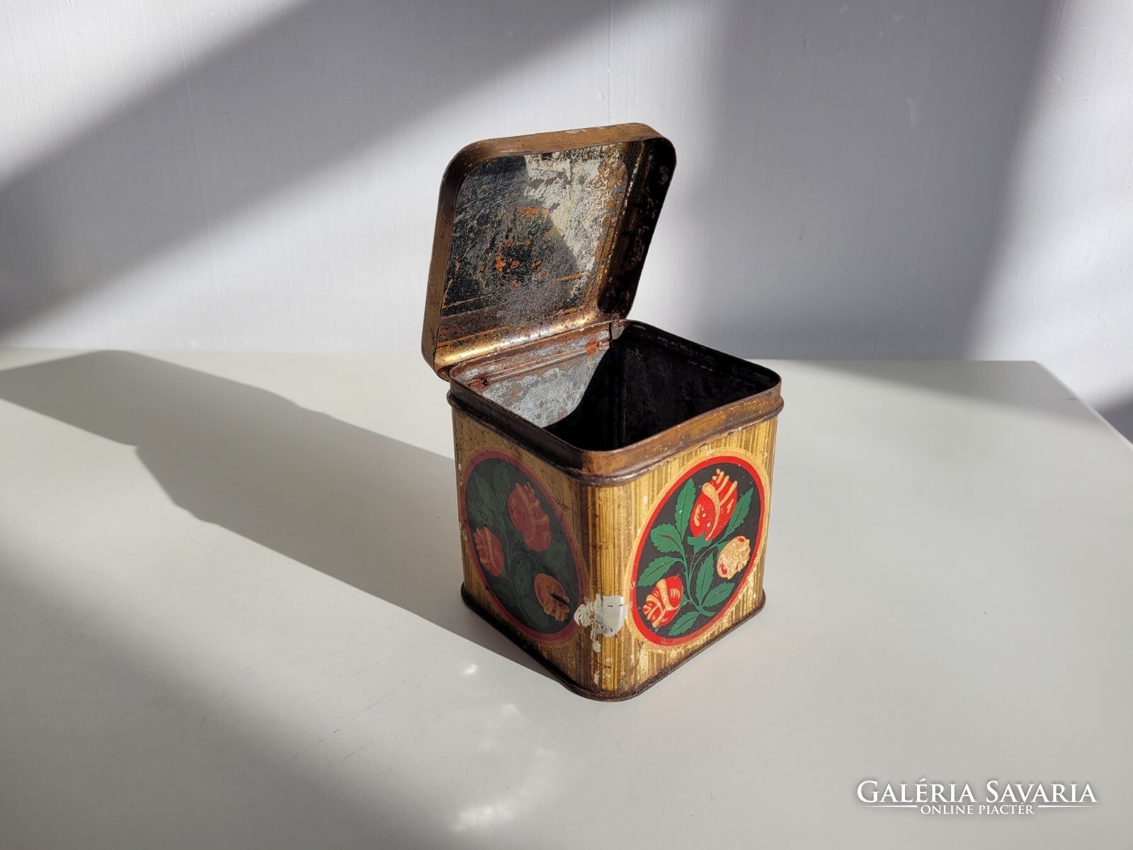 Régi fémdoboz Franck kávé rózsás doboz - Gyűjtemény | Galéria Savaria ...