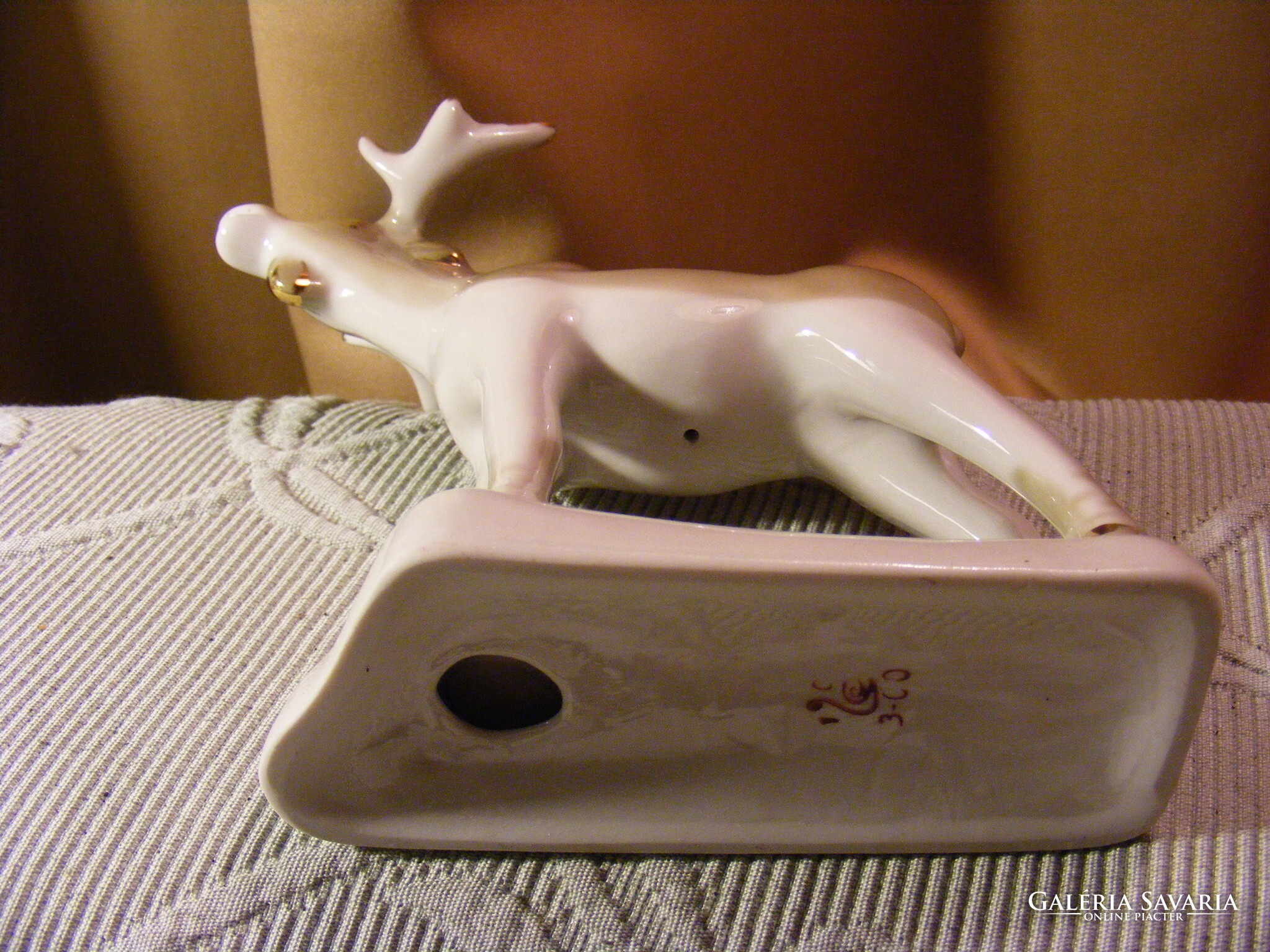 Orosz Polonne Jávorszarvas porcelán figura - Porcelán | Galéria Savaria ...
