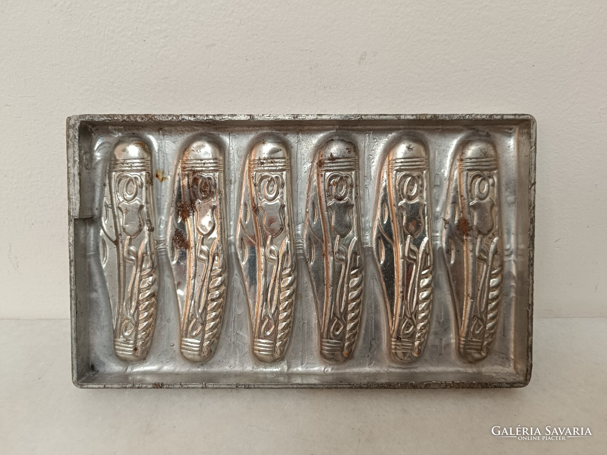 Antik csokoládé csoki bonbon fém bicska öntőforma cukrász édesség ...