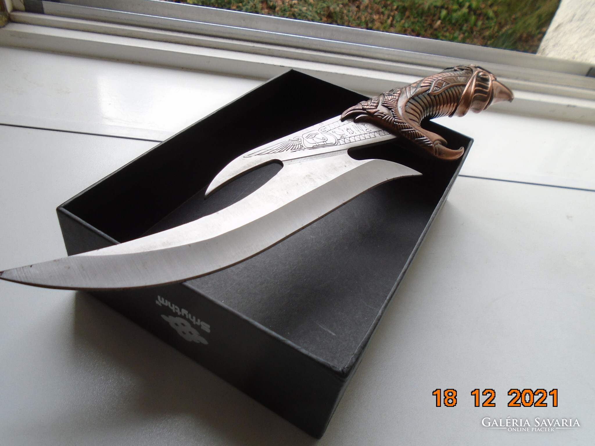 Fantasy dagger with stand, spectacular figural stylized eagle handle ...