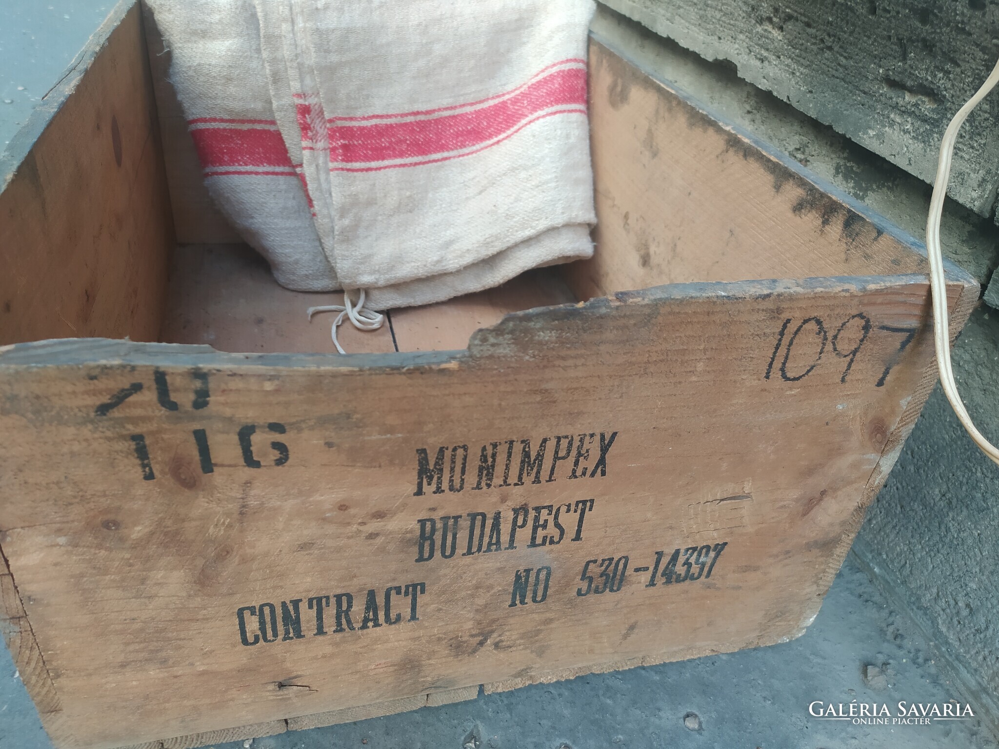 Vintage Chotch whisky faláda - Bútor | Galéria Savaria online piactér ...