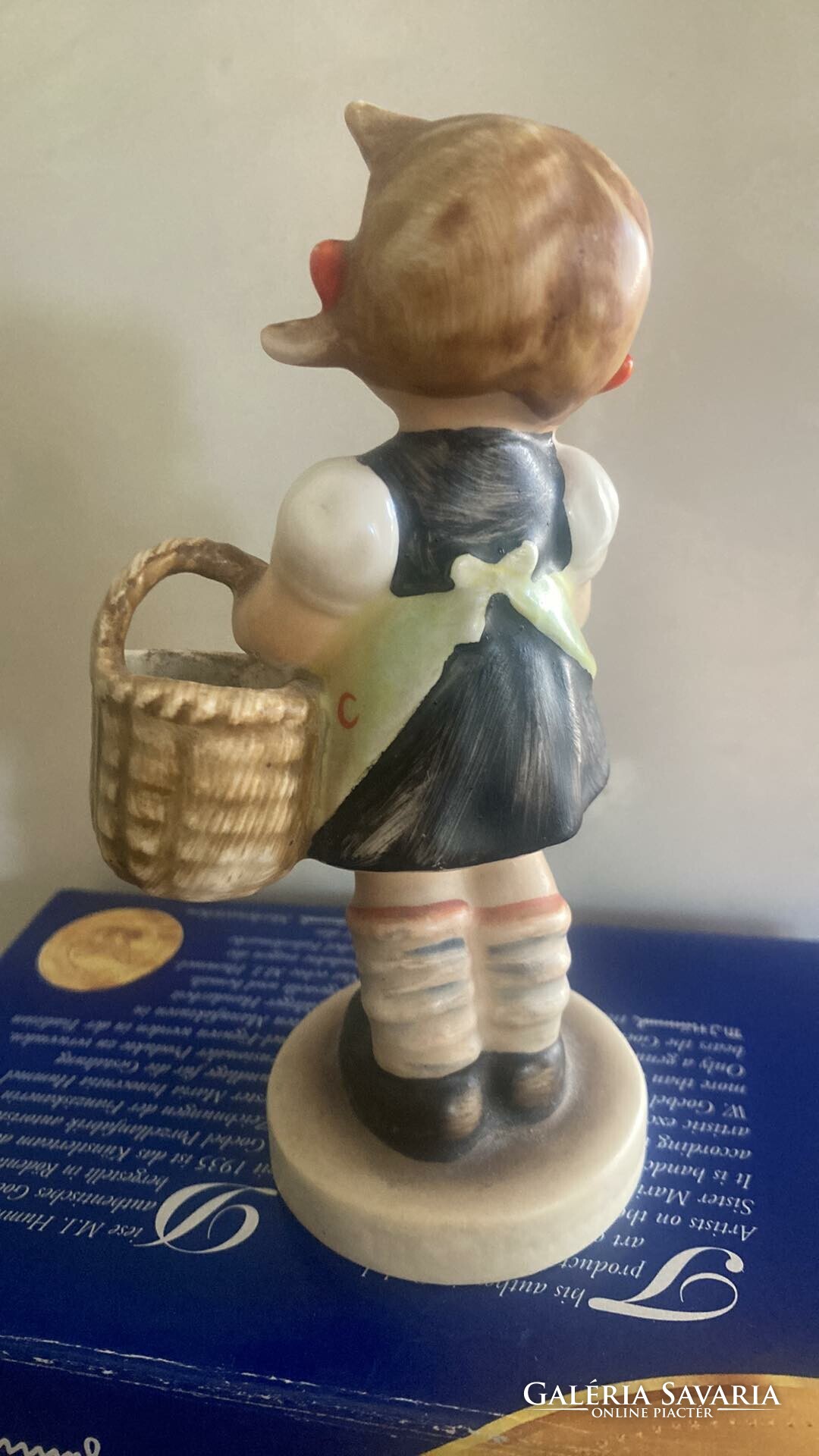 Goebel/Hummel " Der erste Einkauf " gyűjtői figura - Porcelán | Galéria ...