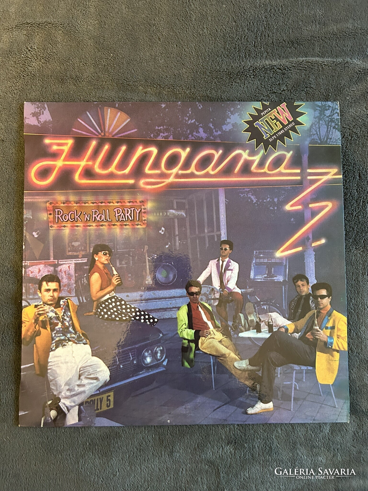 Retro magyar bakelitlemez / vinyl válogatás, 2 db - Zene | Galéria ...