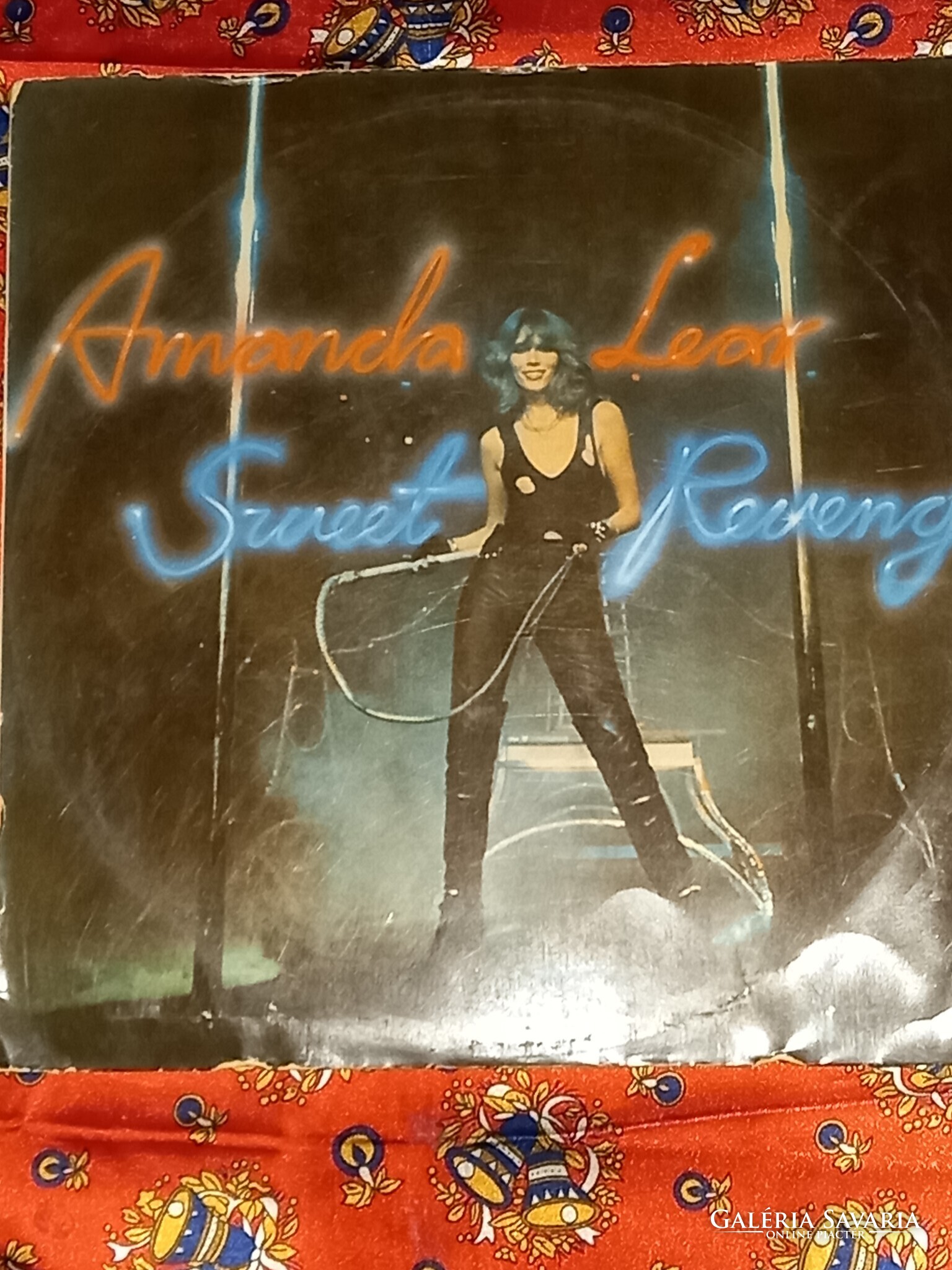 Amanda Lear Sweet revenge bakelit lemez - Zene | Galéria Savaria online ...