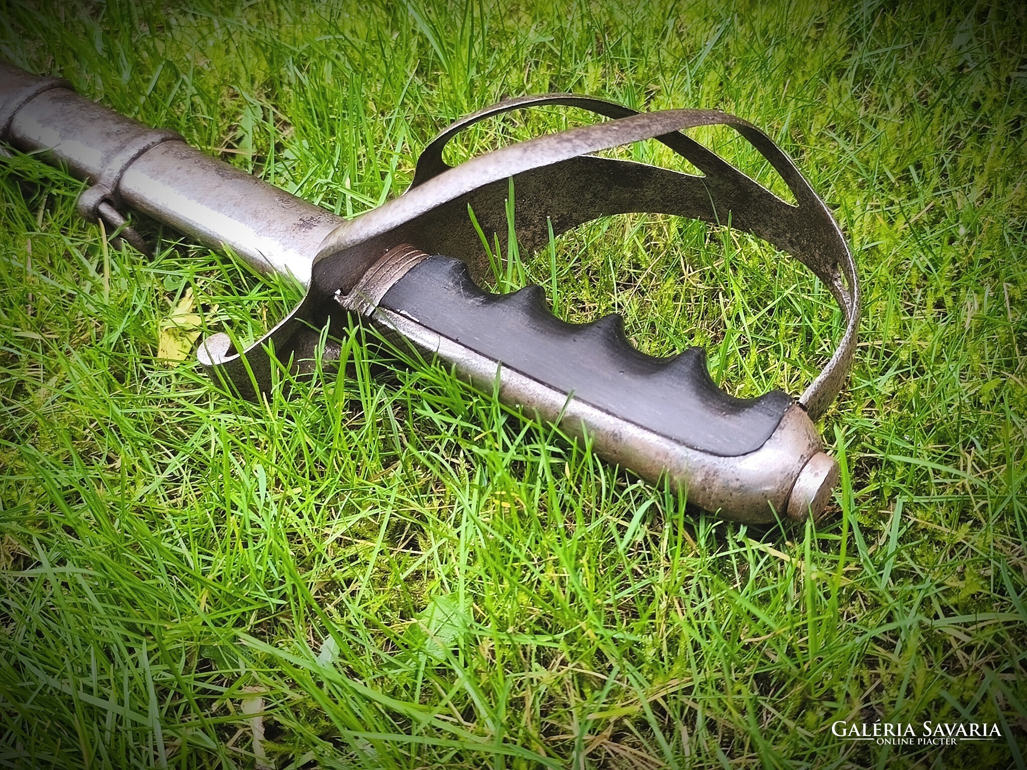 1888M olasz lovassági szablya - Militária | Galéria Savaria online ...