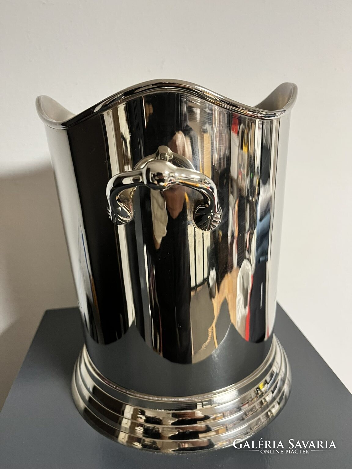 CHAMPAGNE CLUB - Louis Roederer ezüstözött pezsgős jégveder – „Beatrice ...