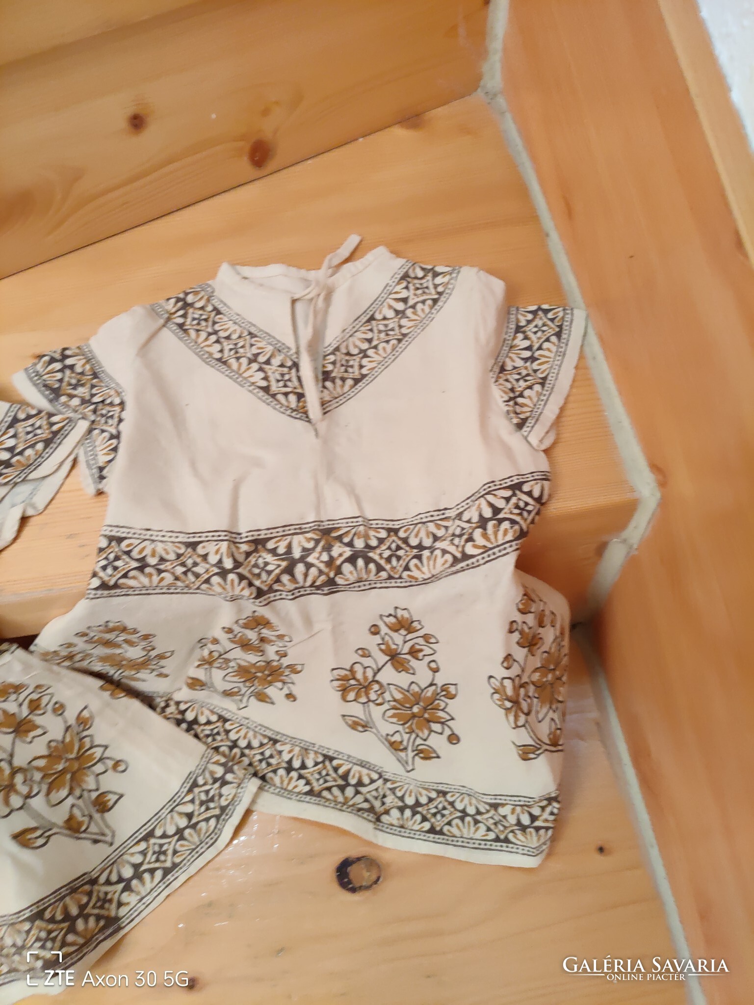 Eladó 2db régi retró kislány ruhácska - Gardrób | Galéria Savaria ...