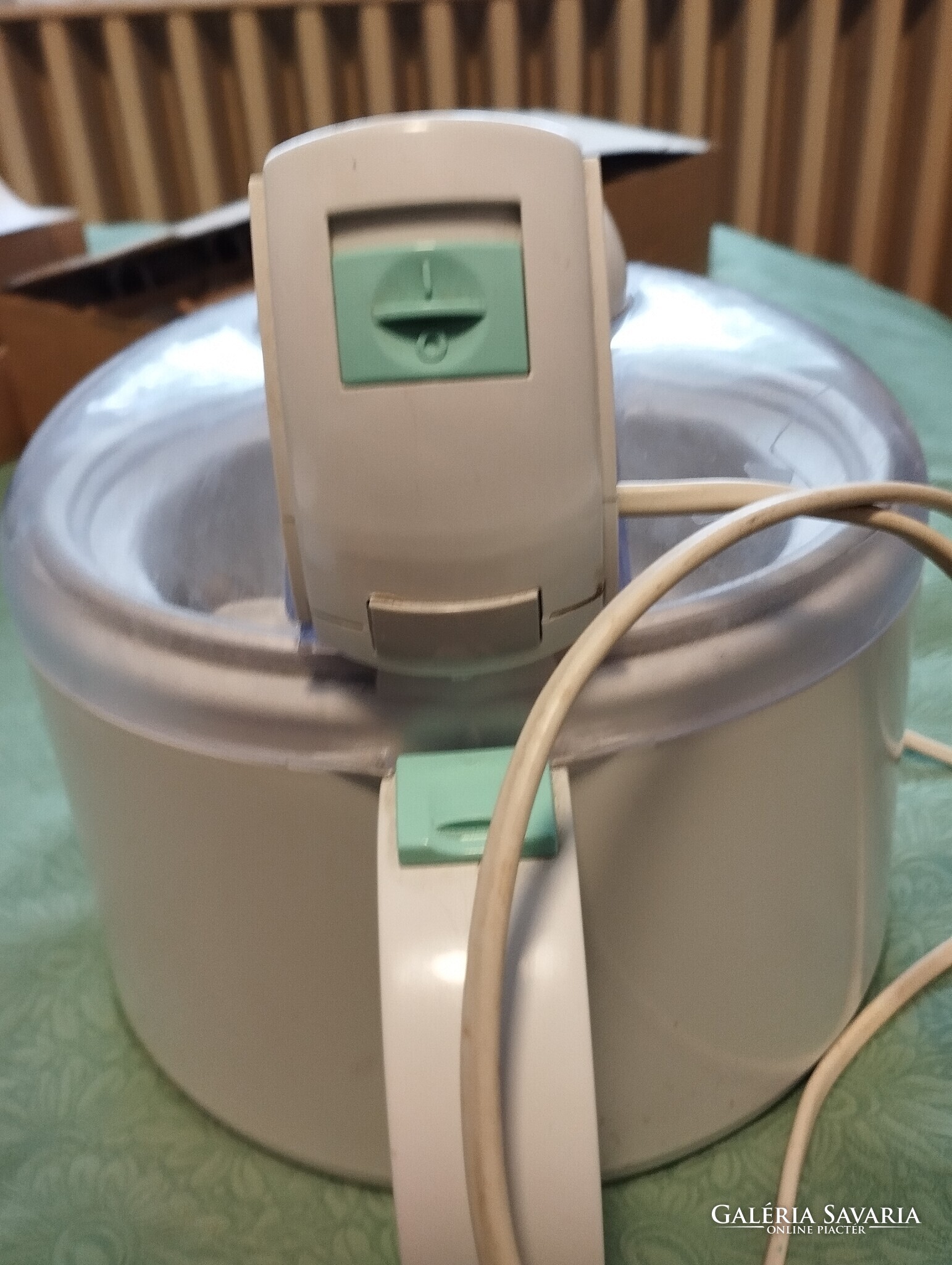 Philips fagyi gép HR 2300-as 0,8 literes régi féle - Otthon, háztartás ...