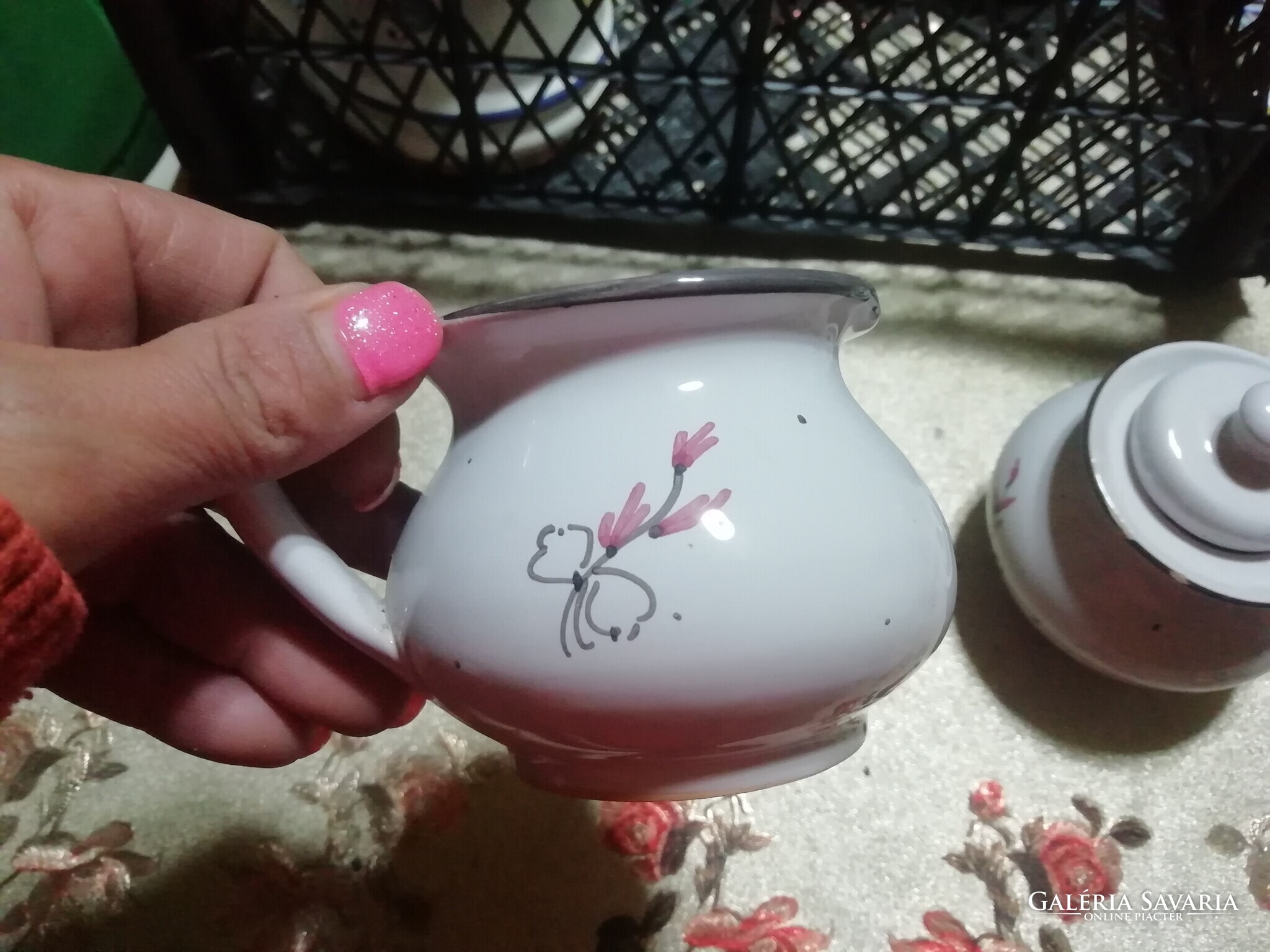 Jelzett kerámiák a képeken látható állapotban 65..Akció Aukció több ...