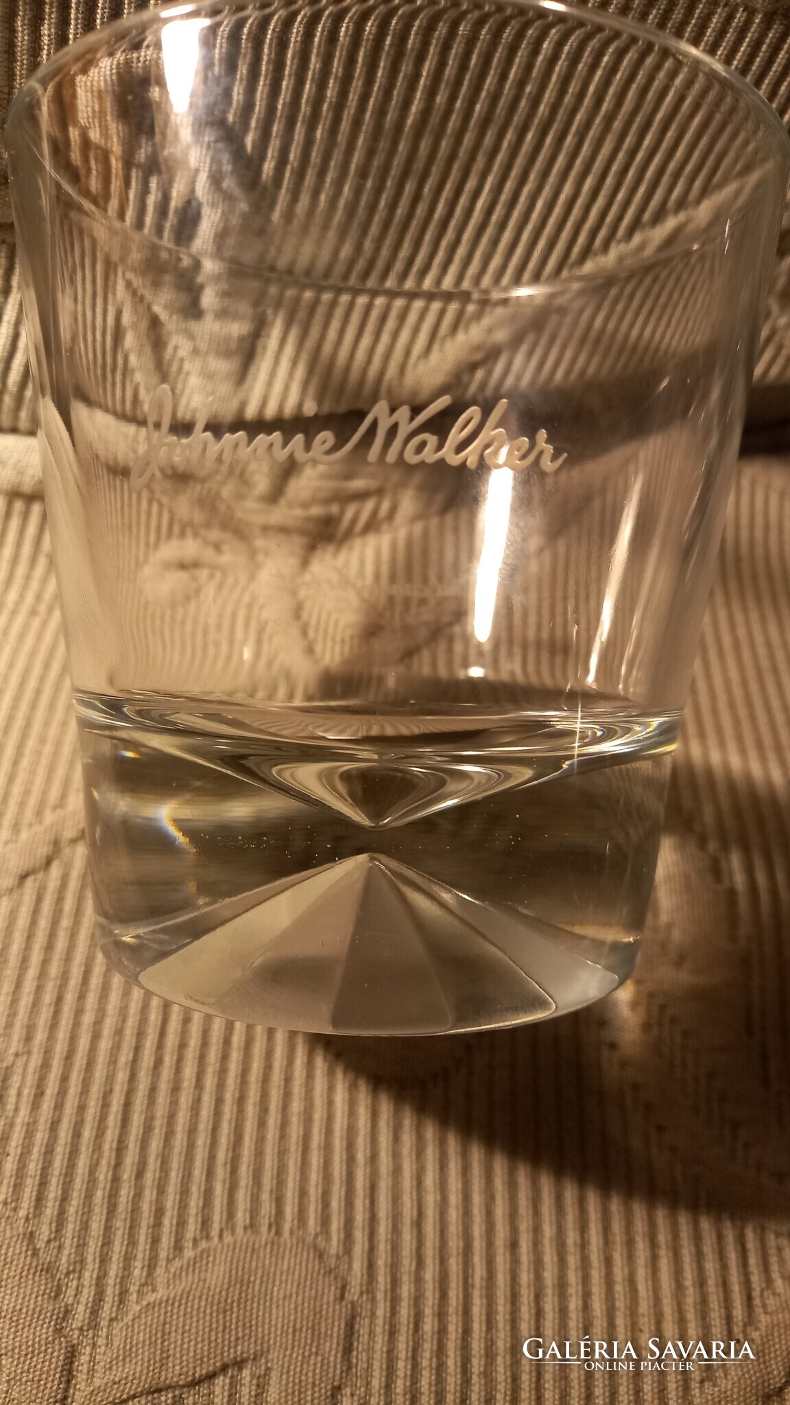Vintage Johnnie Walker gravírozottt "Our Blend Cannot Be Beat" prizma ...