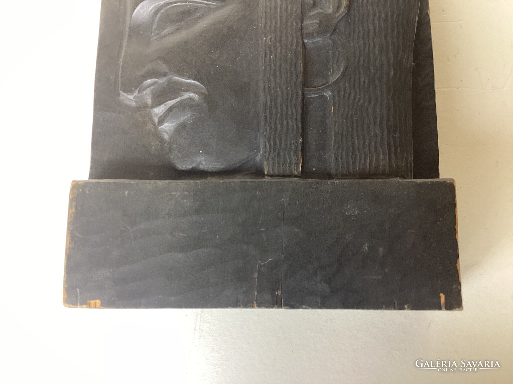 Vígh Ferenc ( 1881 - 1948 ) , Faragott fali domborműve . - Szobor ...