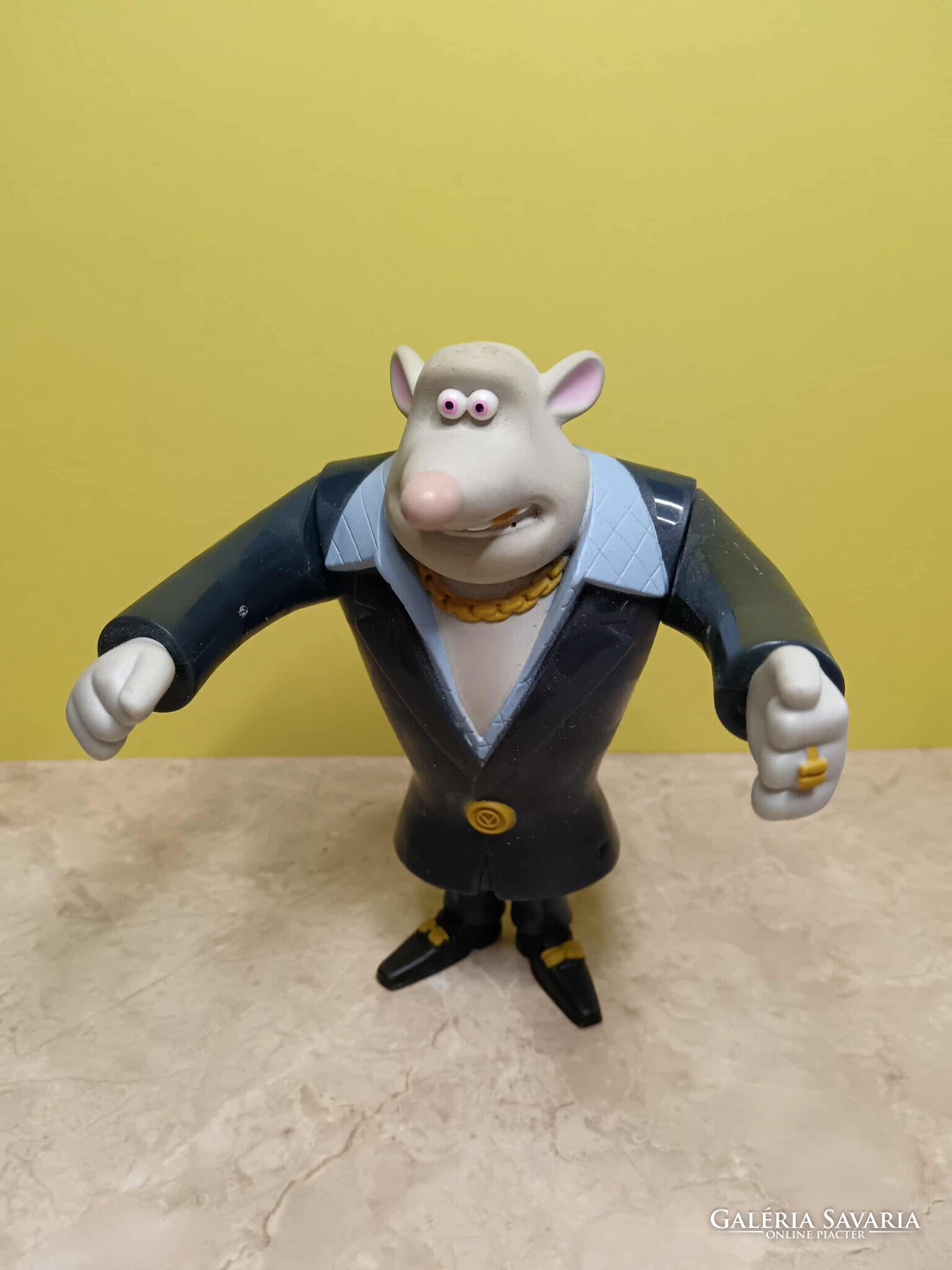 Whitey "Elvitte a víz" animációs film egyik karaktere. McDonald's ...