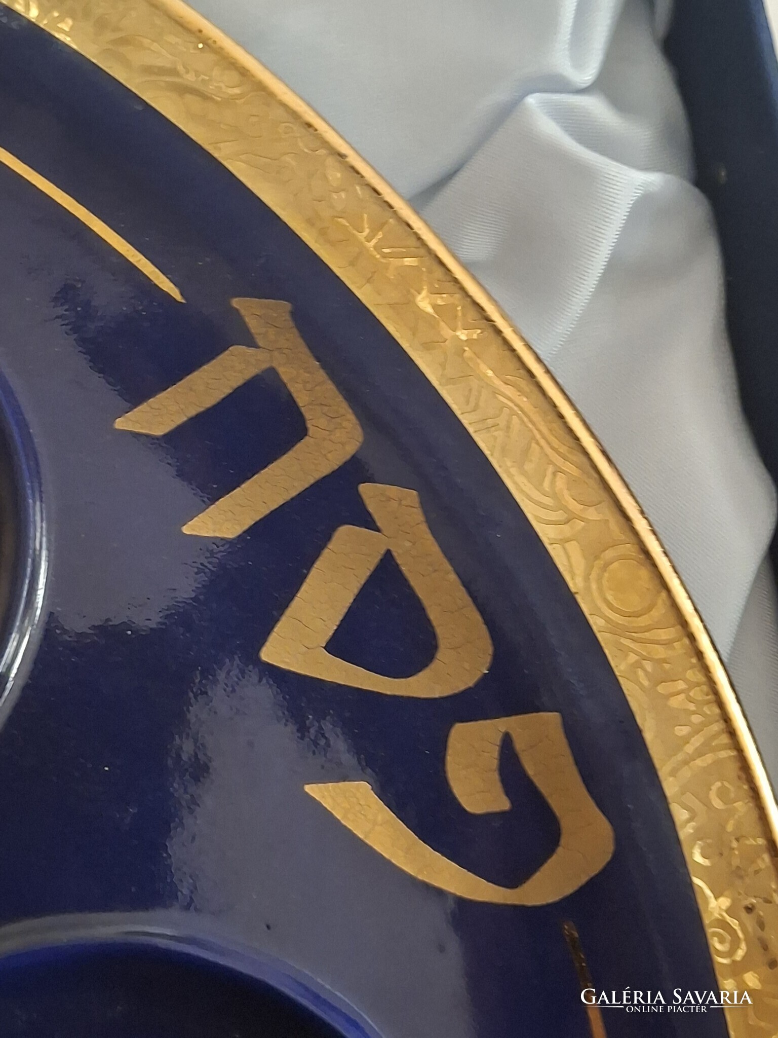 Ritka porcelán 24 K arannyal kézzel festett szédertál, széder tál ...