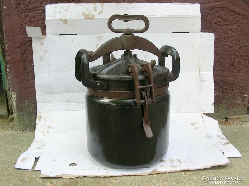 Eladó kukta | Galéria Savaria online piactér - Vásároljon vagy ...