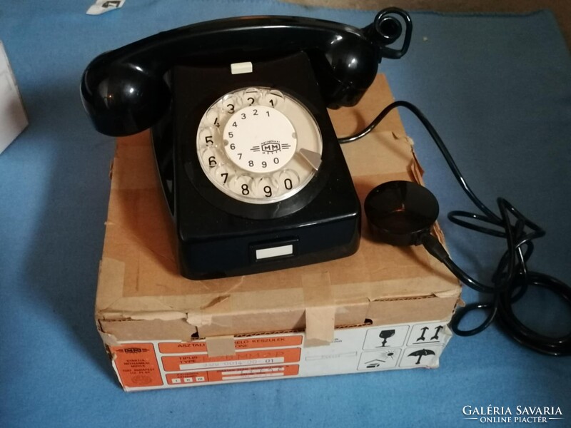 Műszaki régiség - Telefon | Galéria Savaria online piactér - Vásároljon ...